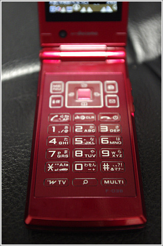 本当にSMART series…？なF-03Bのファーストインプレッション - これからゆっくり考L