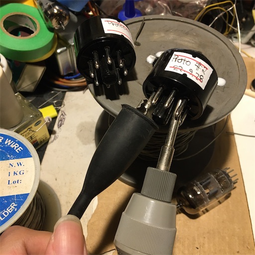 6SL7/6SN7→12AX7/12AT7/12AV7/12AU7 変換ソケット - A2 Laboratory. Work shop