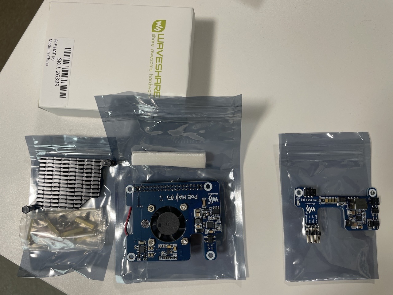 WaveShareのPoE HATが来たので遊んでみる - あっきぃ日誌