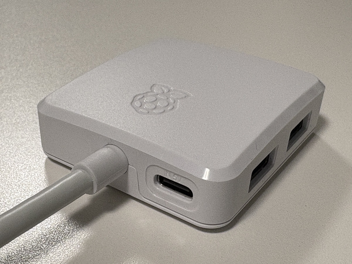 Raspberry Pi USB 3.0 Hubをさわってみる - あっきぃ日誌