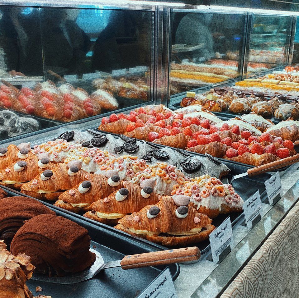 Knotted Donuts in ソウル - Seoul Cause