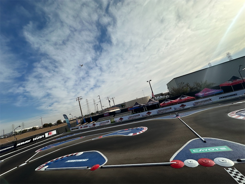 FINISH LINE RC Raceway に無事到着！ - My RC Style!