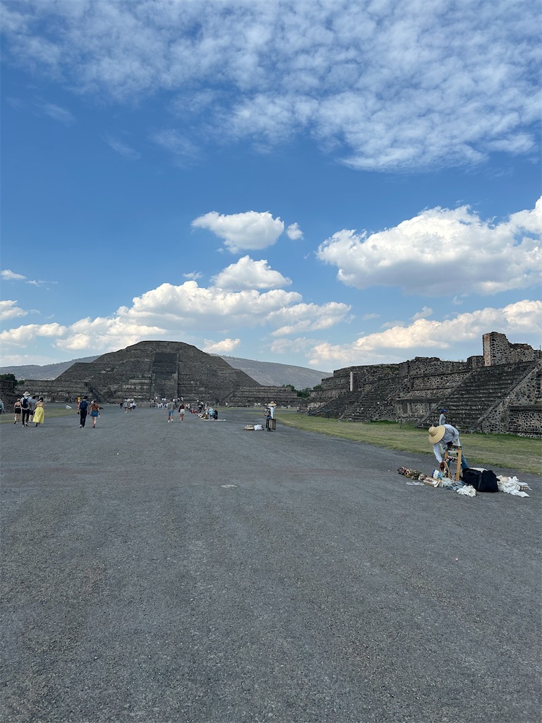 【メキシコ④ﾒｷｼｺｼﾃｨ】人生初ピラミッド！テオティワカン遺跡に行って来た。 - Applebee’s diary