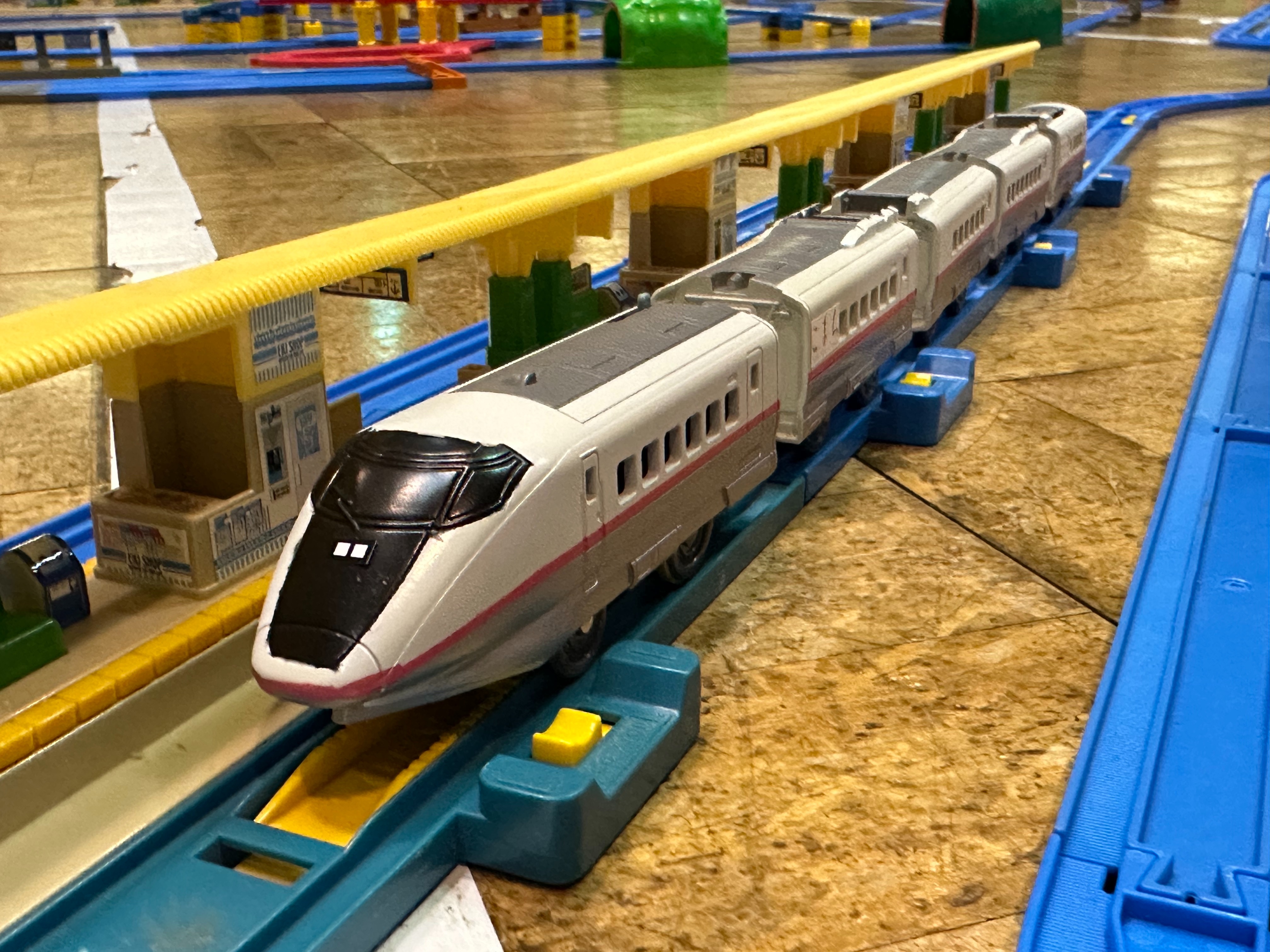 E3系 R1編成 - 朝倉さんの倉庫