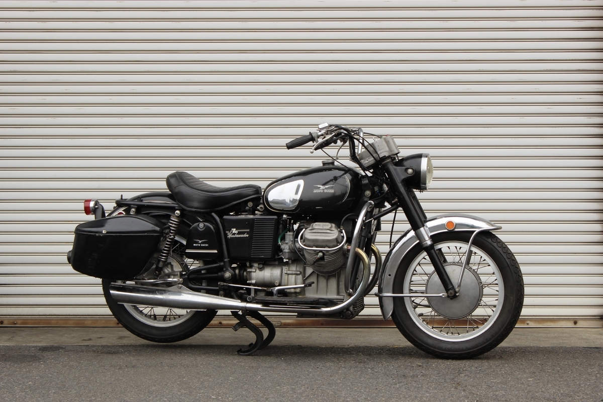 Moto Guzzi V750 Ambassador 入荷。 - Bat Motorcycles Italian