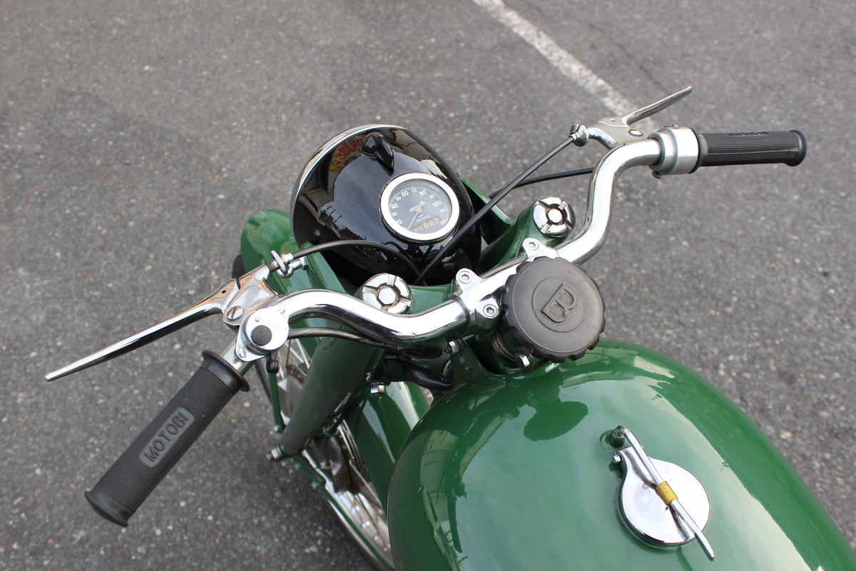 Motobi 200 Spring Lasting 入荷。 - Bat Motorcycles Italian