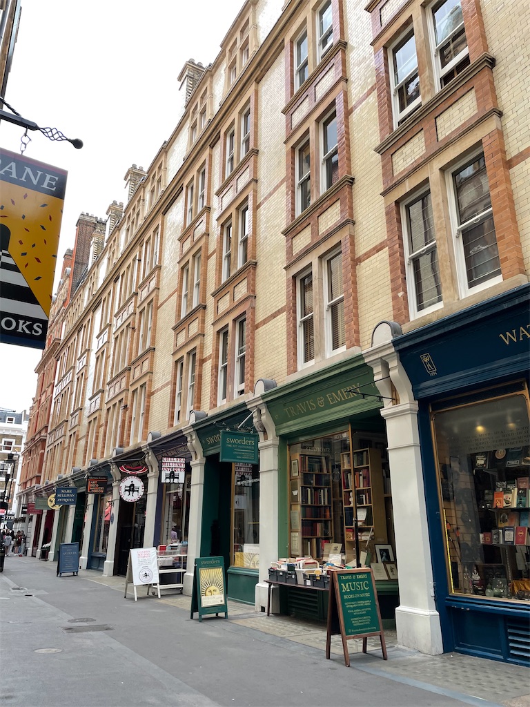 Cecil Courtと隠れた小道を散歩 - 2度目のイギリス生活