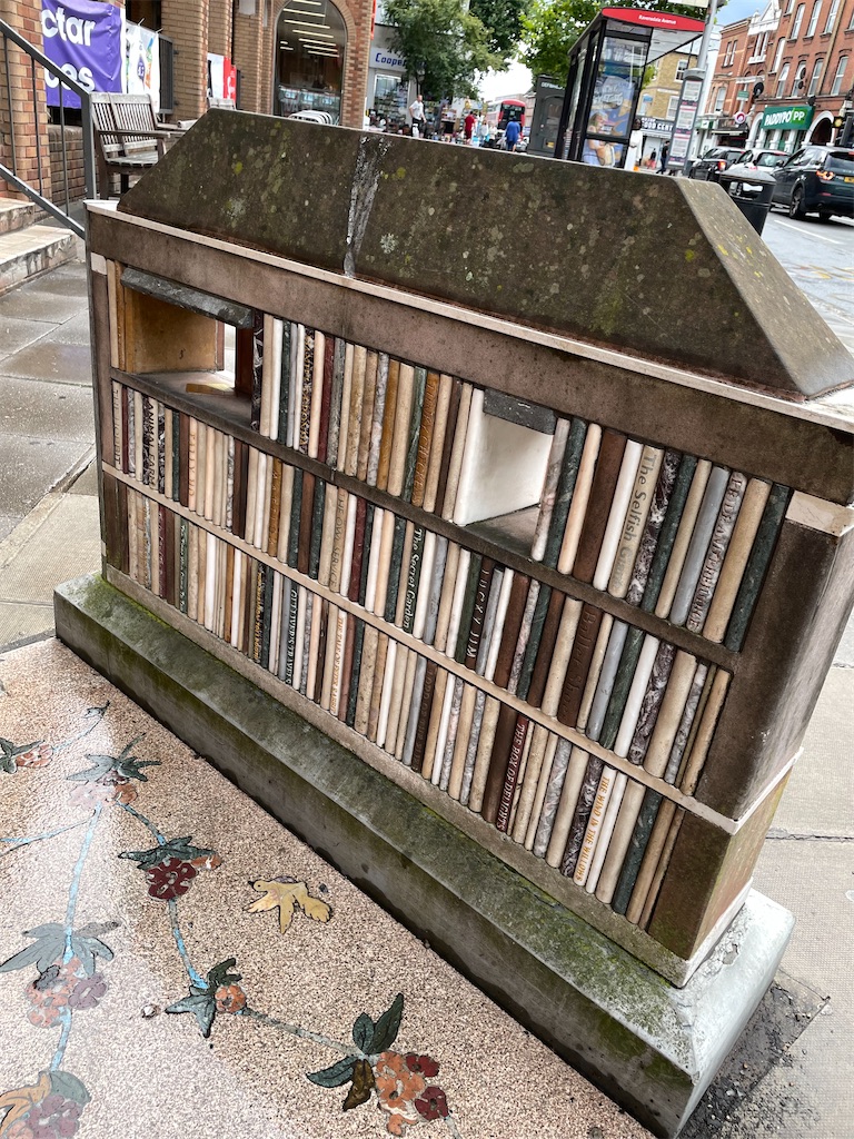 小さなLIBRARYの模型(North Finchley Library) - 2度目のイギリス生活