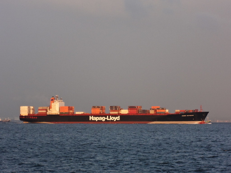 Hapag-Lloydのコンテナ船 KOBE EXPRESS - SHIPS OF THE PORT