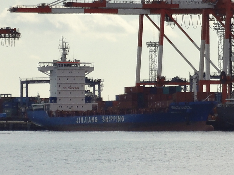 Jin Jiang Shippingのコンテナ船 MILD JAZZ - SHIPS OF THE PORT