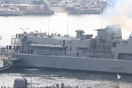 個別「[艦船]インド海軍の駆逐艦 マイソールINS Mysore D60の後部ヘリ格納庫」の写真、画像 - 艦船 - Blueforce's ...