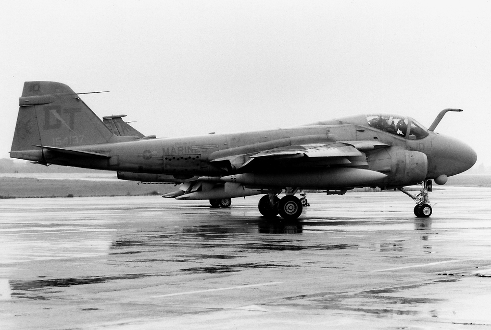 個別「[飛行機]VMA(AW)-242のA-6E(DT10/Bu.No.154137)」の写真、画像 - 飛行機 - Blueforce's ...