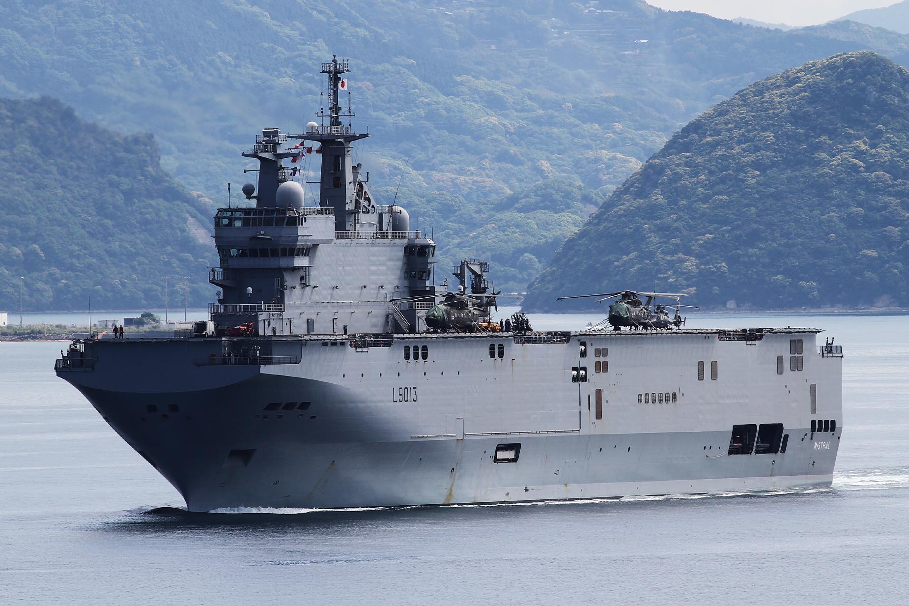 個別「[艦船]2017年5月5日佐世保を出港するミストラルFS Mistral L9013」の写真、画像 - 艦船 - Blueforce's ...