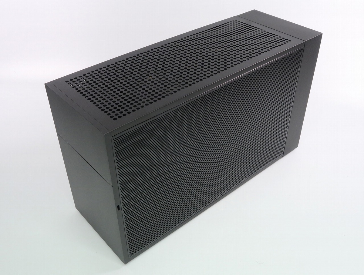 【スペースって大事！】FormD社「T1 - VERTICAL STAND」をレビュー - 新世代は旧世代を大きく超えよ