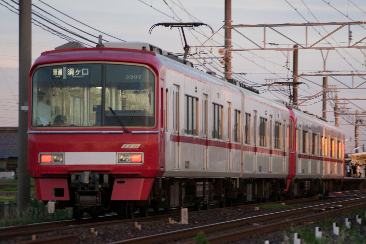 数日ぶりの名鉄撮影記#4 島氏永よさらば。日没後の居残りその2と名鉄名古屋での夜ラッシュ。 - ひがなり雑記帳