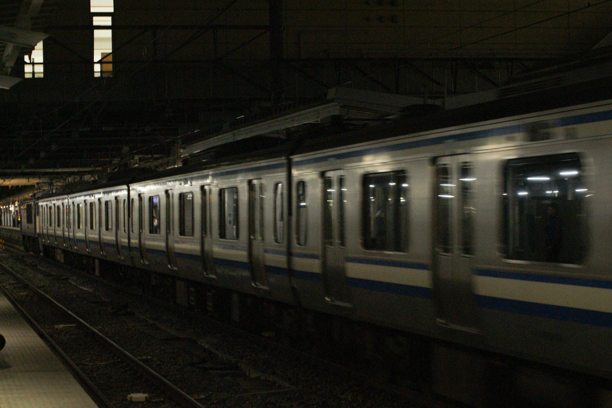 長野駅でE217系配給輸送を迎撃せよ。ついでに383系、211系、E353系特急信州、しなの鉄道SR1系と115系も撮影。 - ひがなり雑記帳