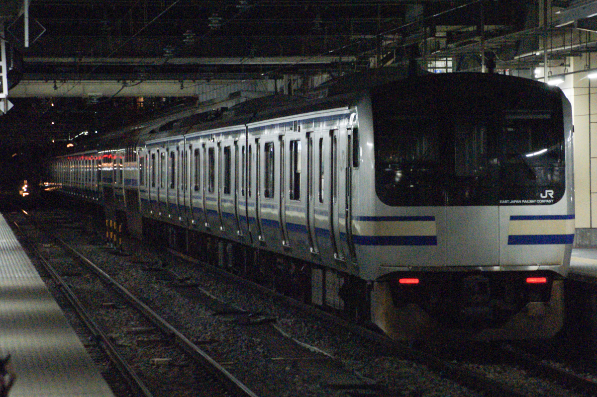 長野駅でE217系配給輸送を迎撃せよ。ついでに383系、211系、E353系特急信州、しなの鉄道SR1系と115系も撮影。 - ひがなり雑記帳