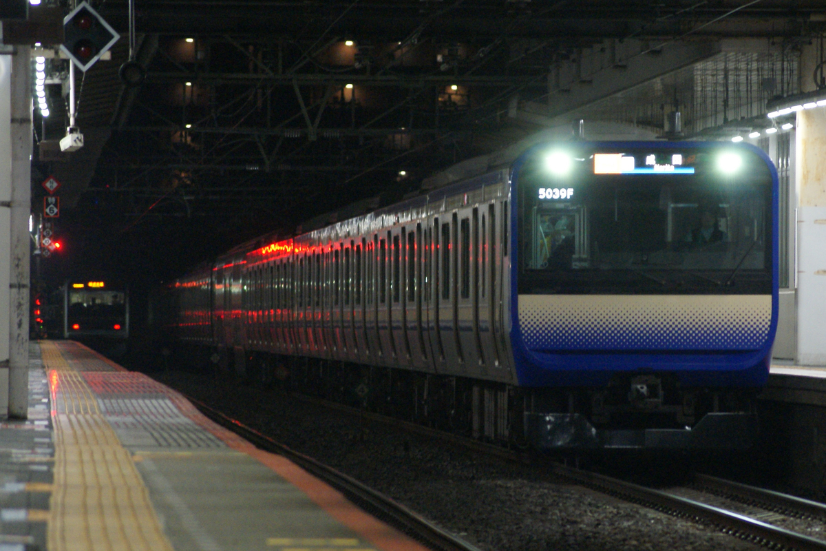 【またかよ】夜の四街道での総武本線撮影記。E257系回送・209系多数・E259系しおさい・残り少ないE217系。新車のE235系にも乗れました。 - ひがなり雑記帳