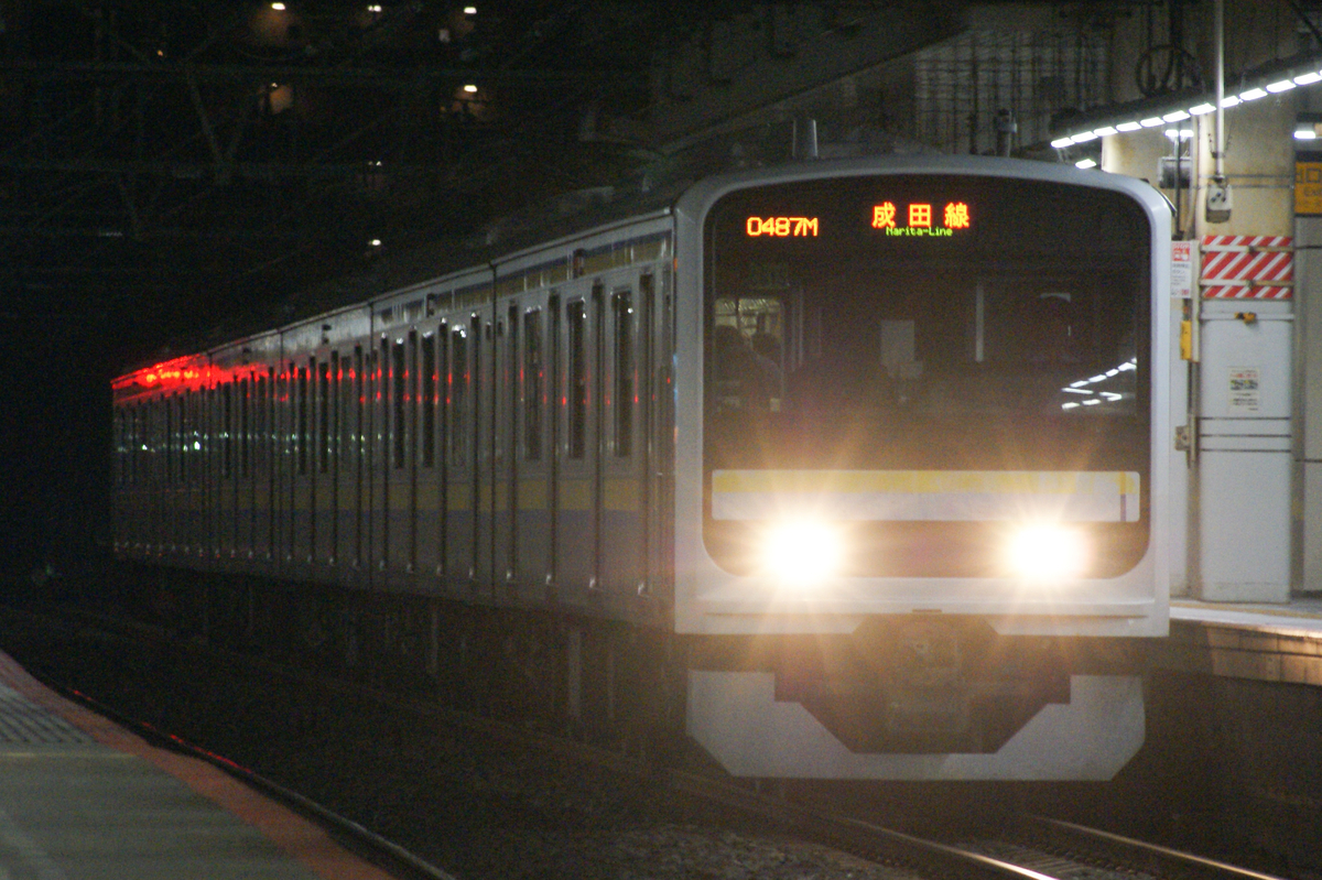 【またかよ】夜の四街道での総武本線撮影記。E257系回送・209系多数・E259系しおさい・残り少ないE217系。新車のE235系にも乗れました。 - ひがなり雑記帳