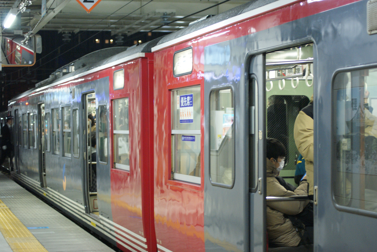 E217系Y-34編成廃車回送（EF64牽引）と塩尻・長野駅での撮影。E127系、E353系、JR東海383系、しなの鉄道115系、SR1系等。友情出演：E2系とE5系 - ひがなり雑記帳