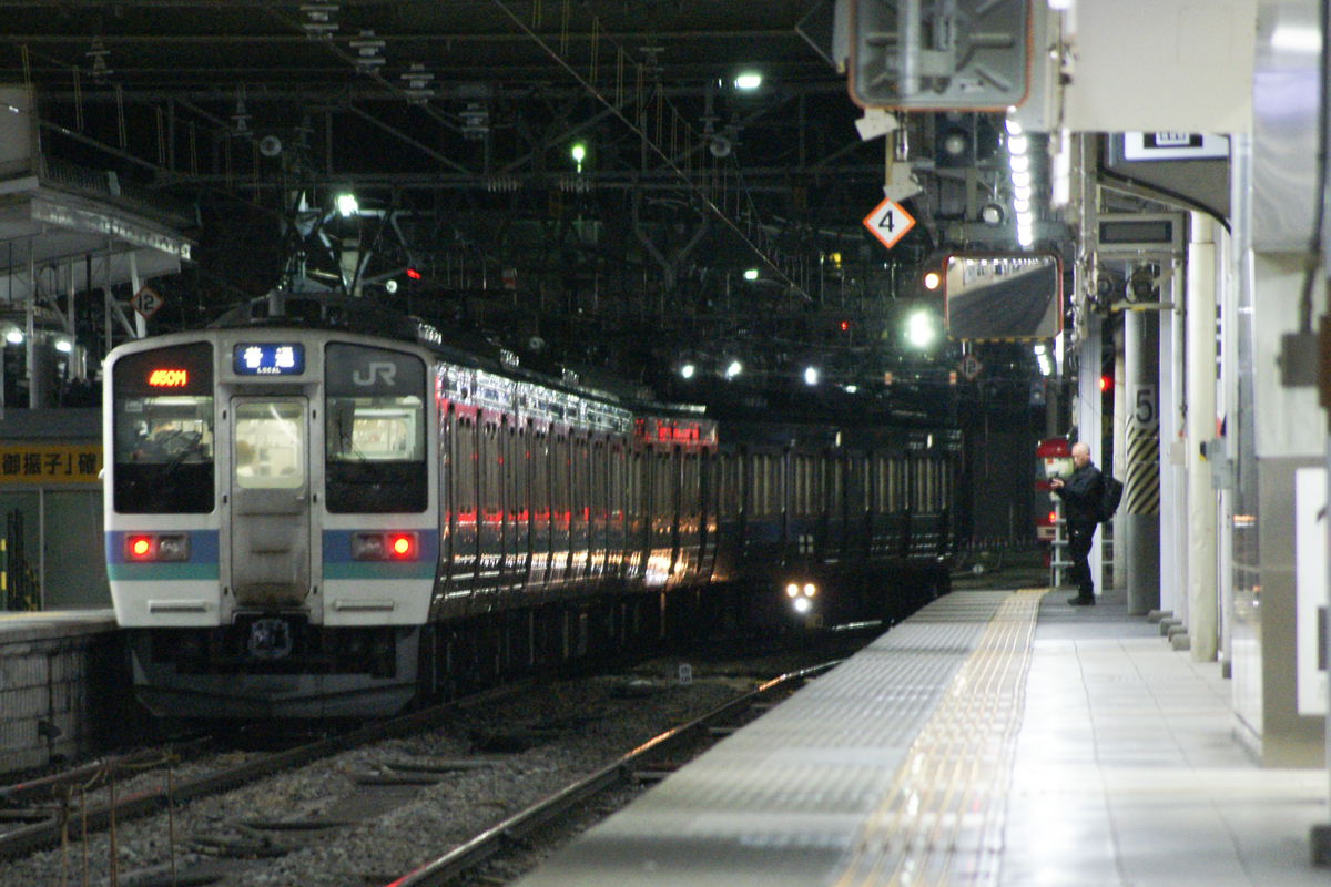 E217系Y-34編成廃車回送（EF64牽引）と塩尻・長野駅での撮影。E127系、E353系、JR東海383系、しなの鉄道115系、SR1系等。友情出演：E2系とE5系 - ひがなり雑記帳