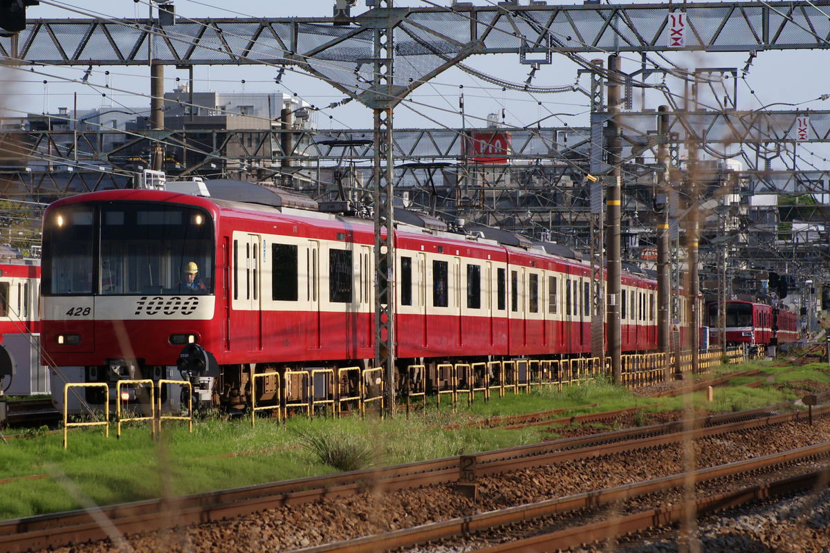 GW京急撮影大作戦2025第4弾。新1000形祭り。逝っとけ動画出演の1009編成も登場。600形605編成、2100形2149編成大阪万博ラッピング等。 - ひがなり雑記帳