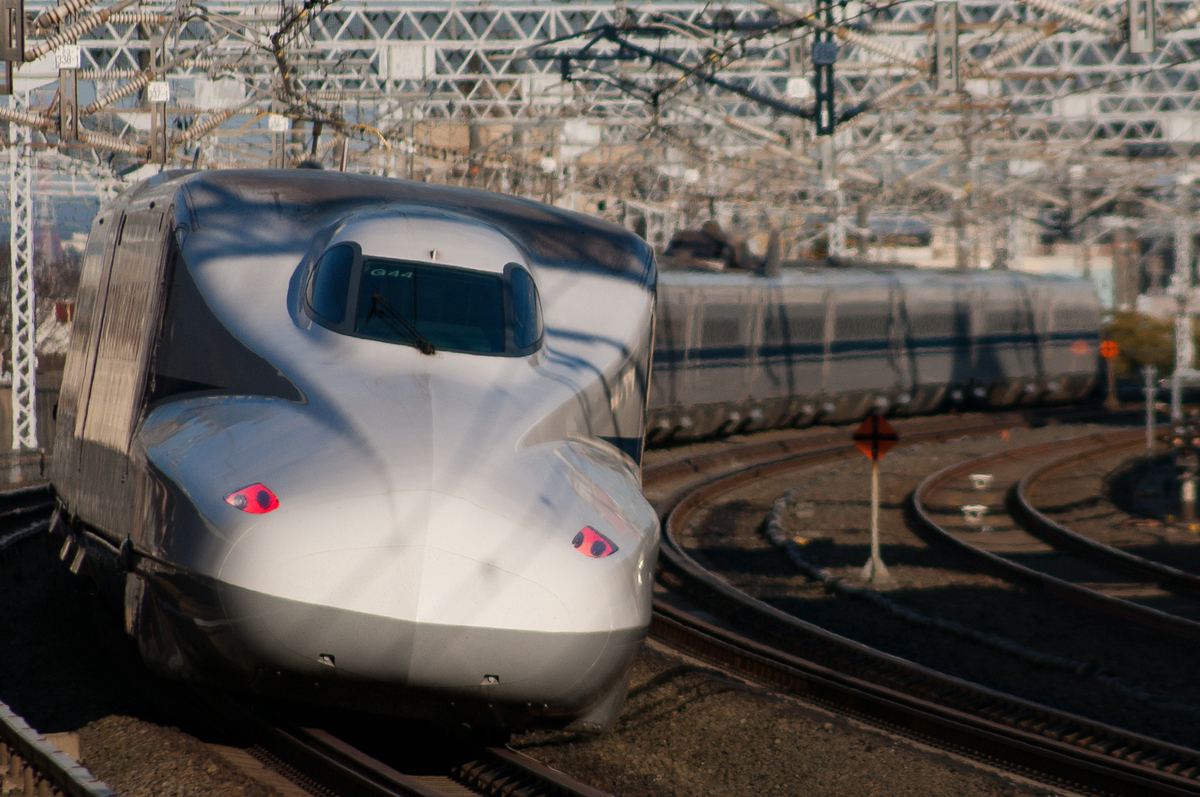 令和5年初夏 わくわく千葉帰省日記その1。JR東海211系、N700A、JR東日本E217系での帰り道。京成3600形3668編成ターボ君。255系・E257系500番台各種臨時特急、E231 ...