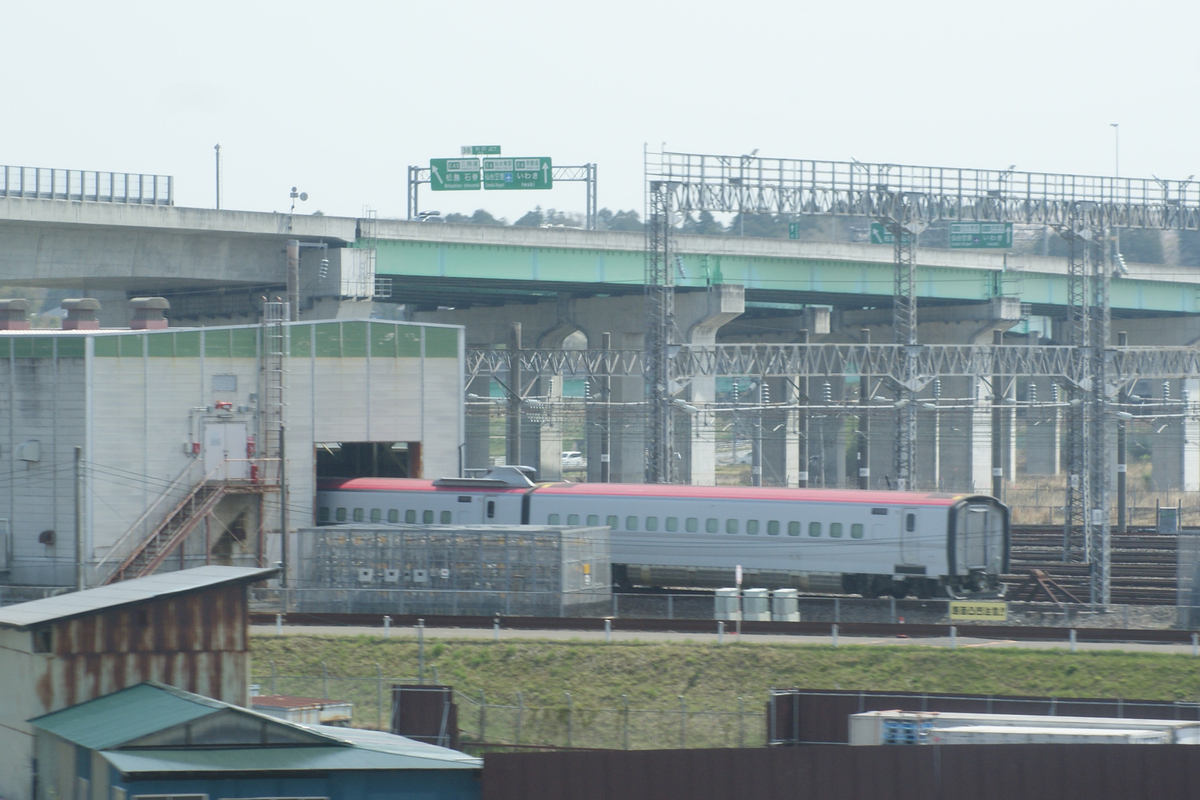 【第二の人生？】地震で脱線したE6系Z9編成の今（新幹線車両総合施設”TEC-BASE”） - あるふぉの落書き帳