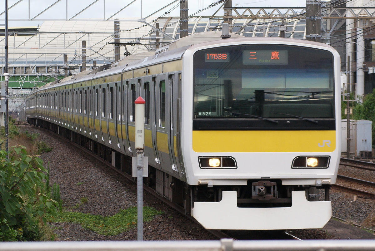 総武線撮影記後半こんな感じ(夏)。E257系500番台新宿さざなみ・新宿わかしお、E235系1000番台（と表示の謎）、E231系500番台、E259系成田エクスプレス、幕張車両センターの ...