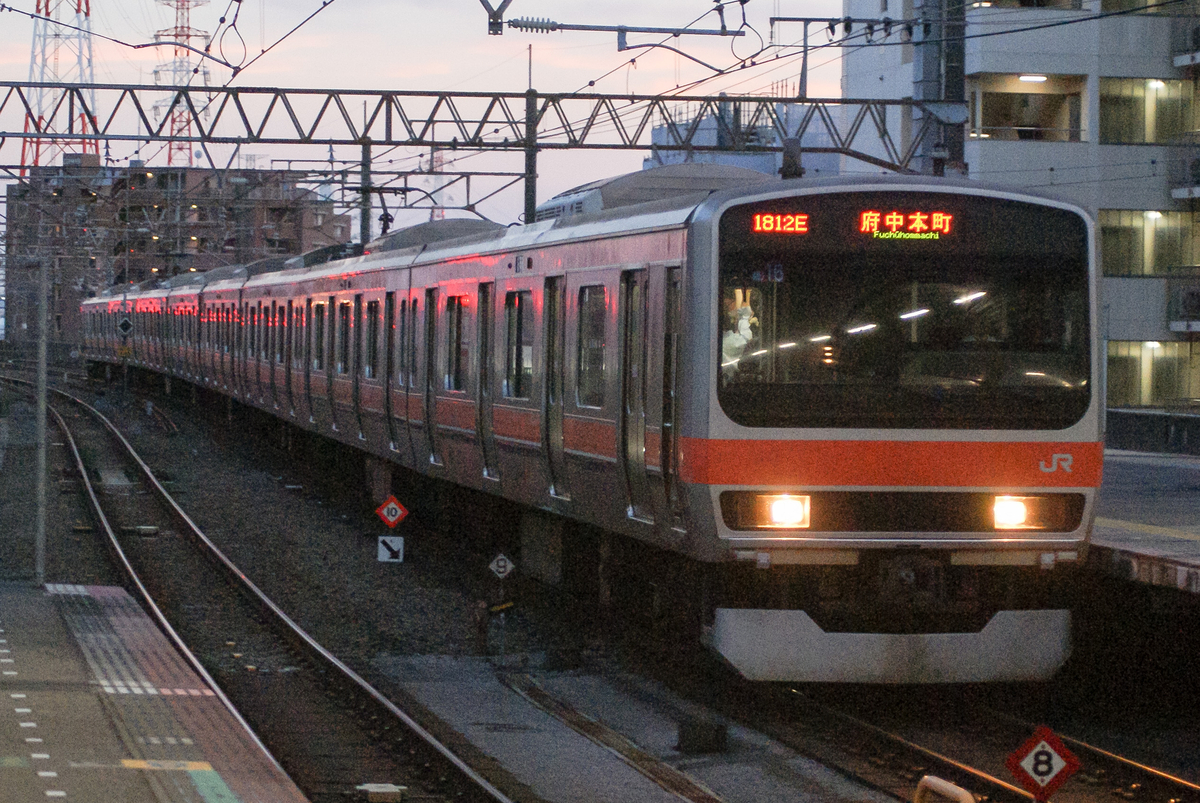 真夏の夜の京葉線撮影記。E233系5000番台貫通・分割編成、一応ケヨ34編成、E257系500番台回送と臨時わかしお22号、武蔵野線E231系と209系500番台、JR貨物EH200 ...