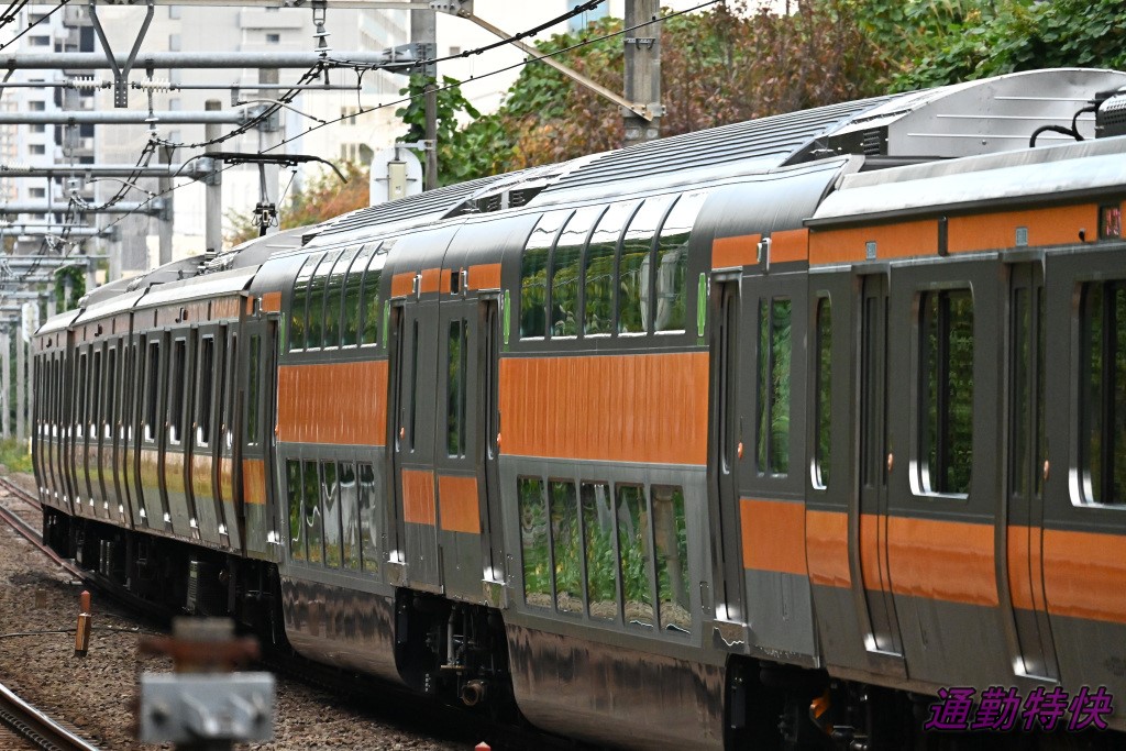 2022/11/05 中央線 E233系グリーン車 試運転 - 通勤特快