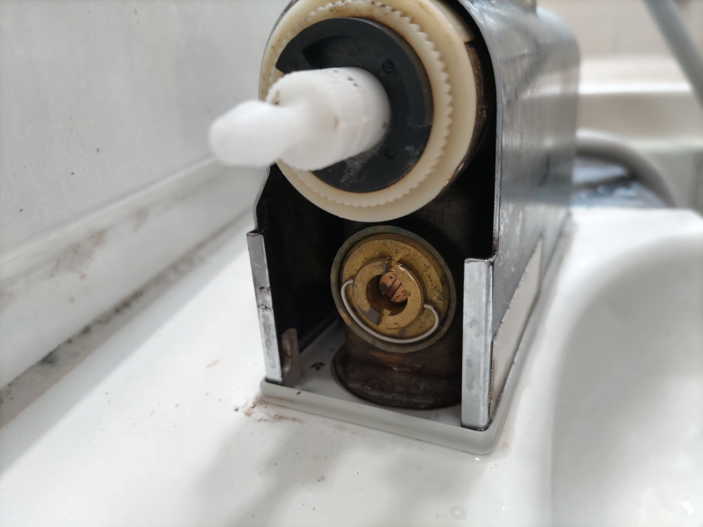 浴室シャワー水栓 KVK KF771 カートリッジ交換 - CosmosBlueのブログ