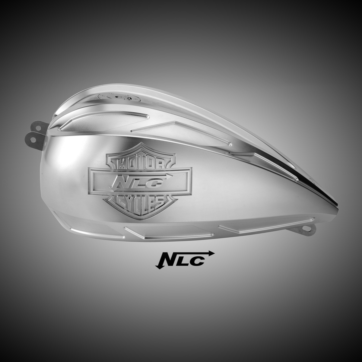 パーツ：No Limit Custom「NLC-aluminium petrol tank for all Milwaukee 8 ...
