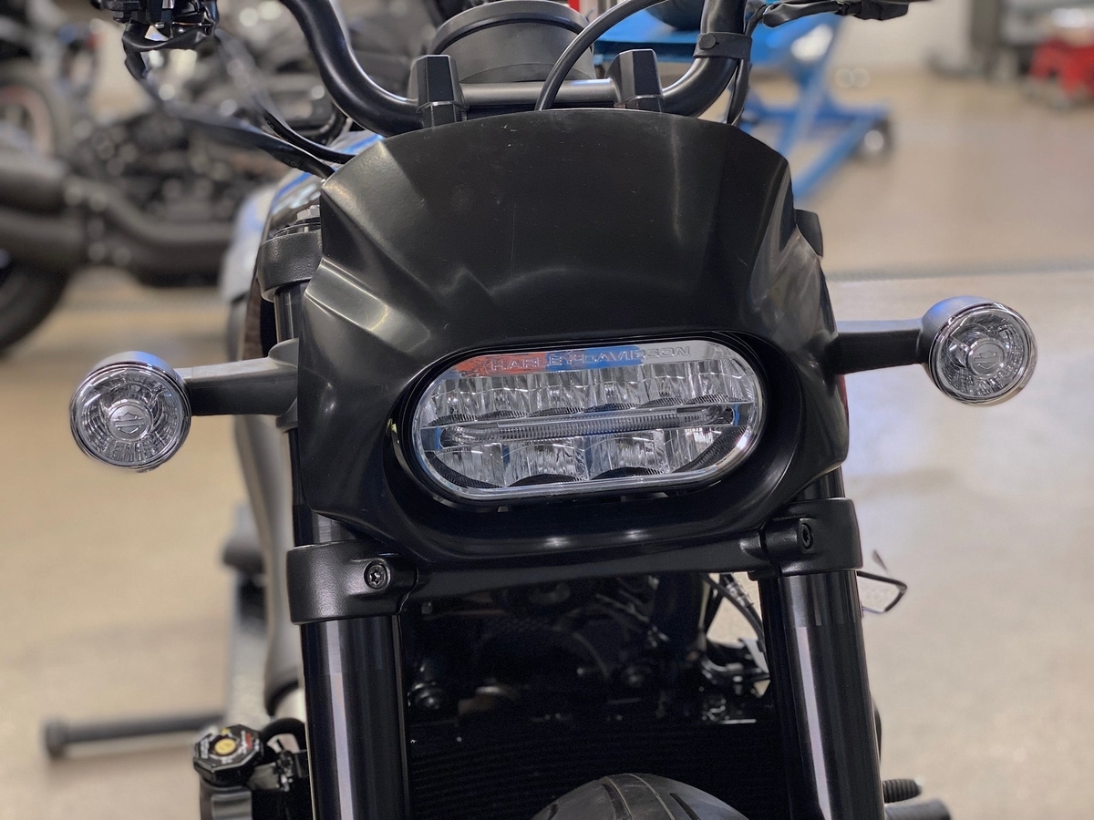 パーツ：Killer Custom「Harley-Davidson 2021-Later Sportster S Headlight ...