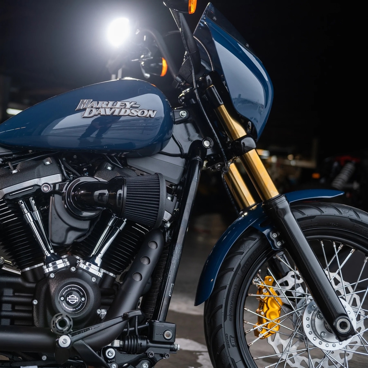 パーツ：Arlen Ness「Gold & Black 49mm Fork Tubes, M8 Softail」 - Cray Cray Post