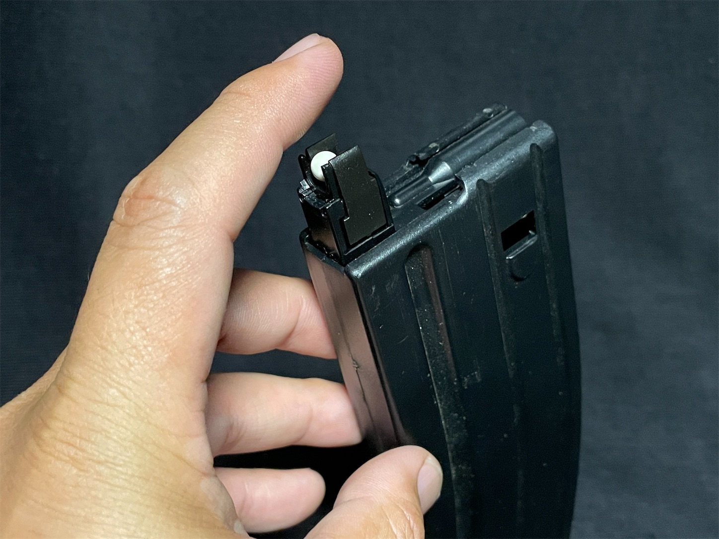 マガジンのクセがすごい・・・MMC M16A2の発砲準備を・・・するッ！ - DT10mmAUTOの日記