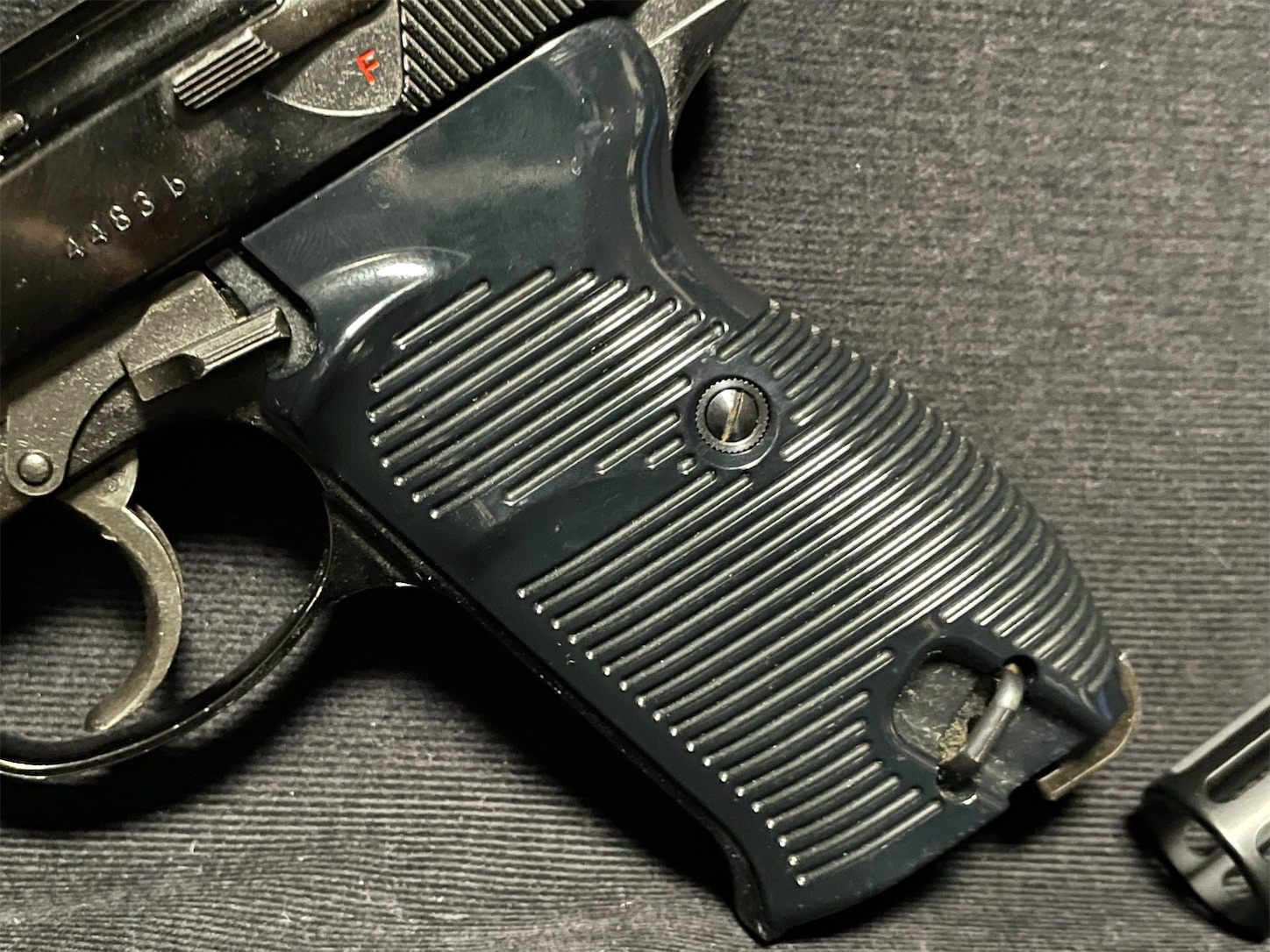 P38デタッチャブルをフツーのP38と・・・比べるッ！ - DT10mmAUTOの日記