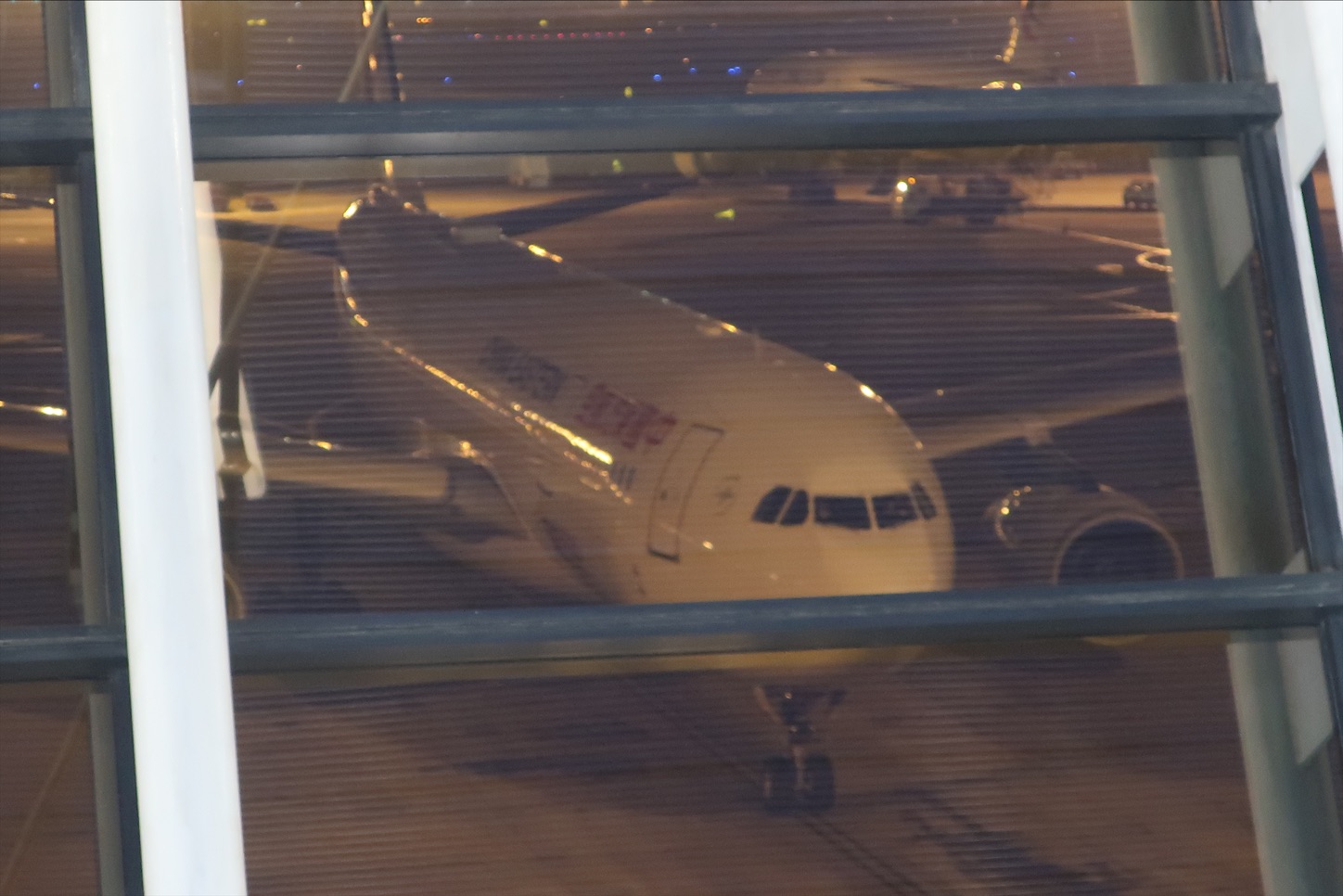 A380はもう古い!? エールフランス 上海浦東-パリ AF111 エコノミークラス 搭乗記 - 航空三昧