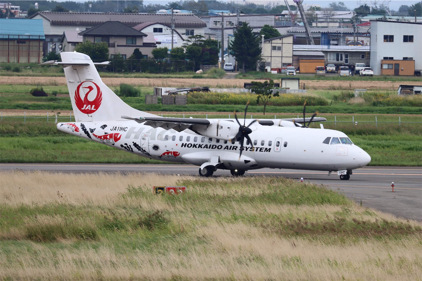 初のターボプロップ搭乗 HAC 女満別-丘珠 JL2720 搭乗記 - 航空三昧
