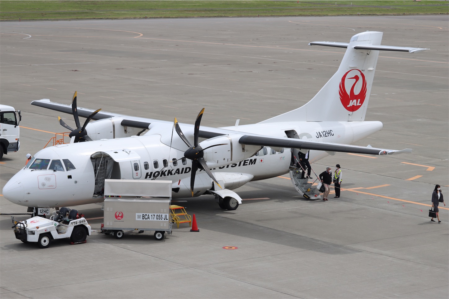 初のターボプロップ搭乗 HAC 女満別-丘珠 JL2720 搭乗記 - 航空三昧