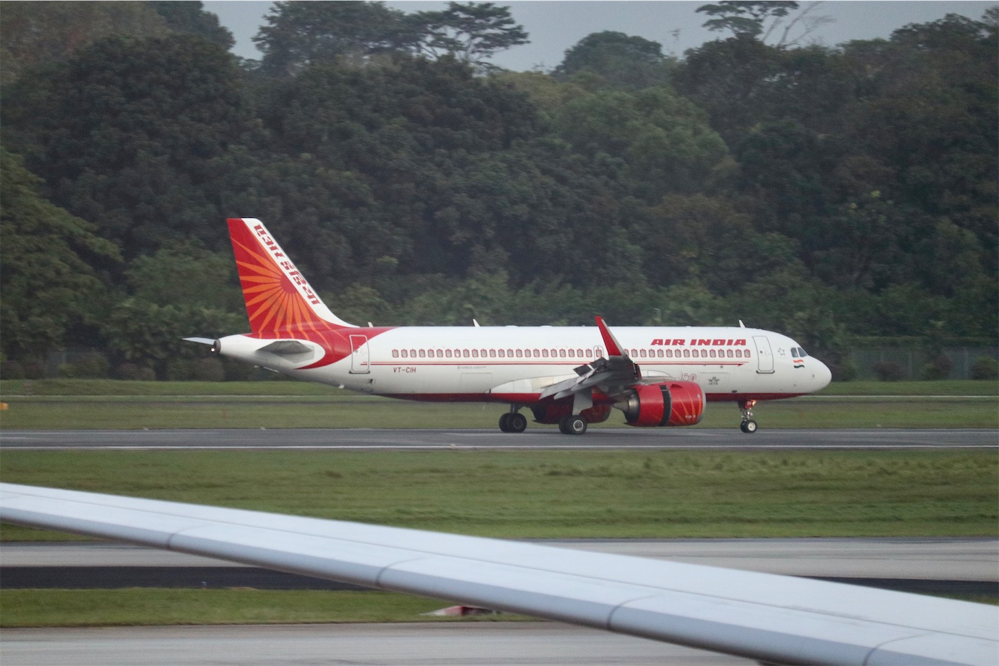 日本でも人気なSQ初体験！ シンガポール航空 シンガポール - ホーチミンシティ SQ178 エコノミークラス 搭乗記 - 航空三昧