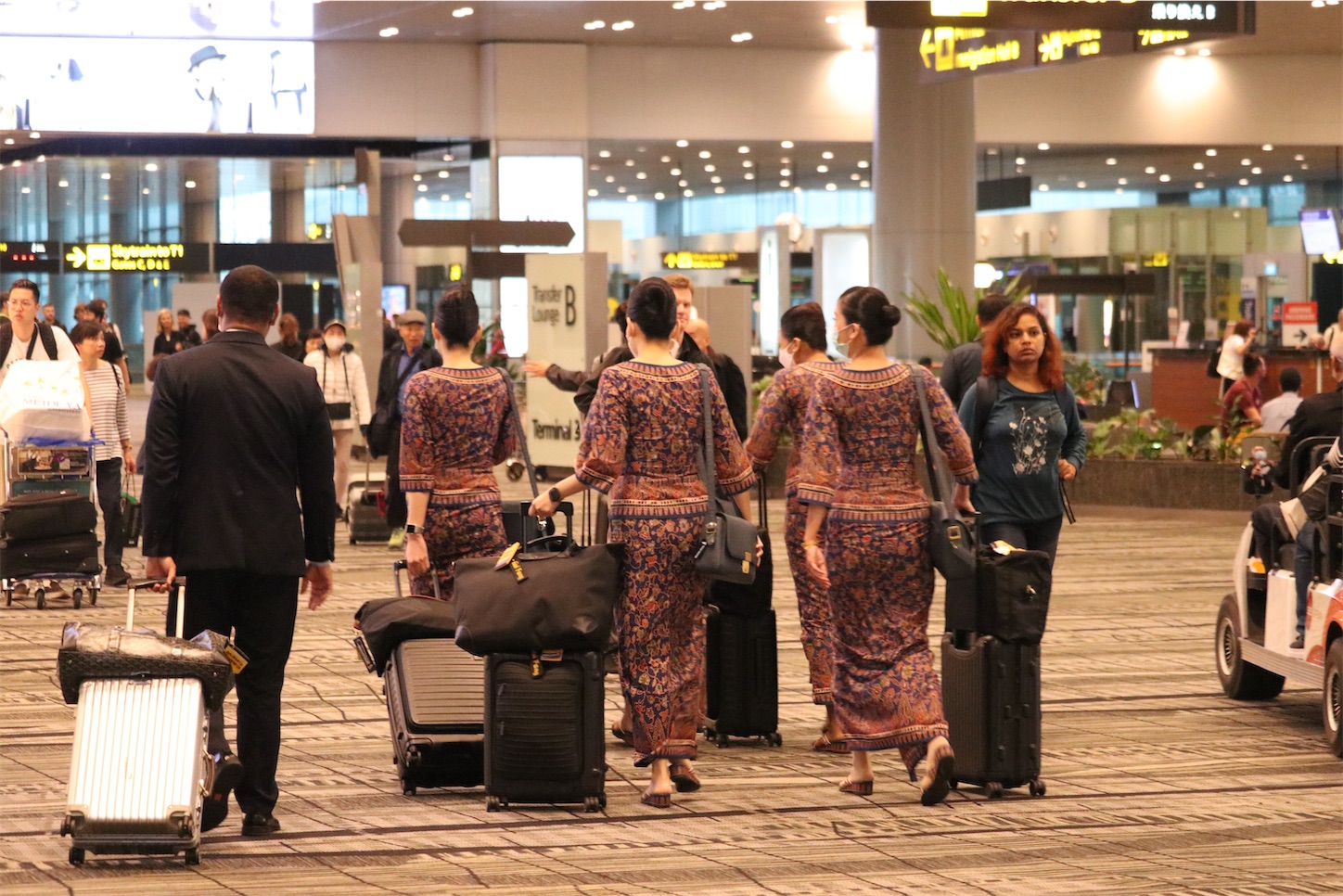 日本でも人気なSQ初体験！ シンガポール航空 シンガポール - ホーチミンシティ SQ178 エコノミークラス 搭乗記 - 航空三昧