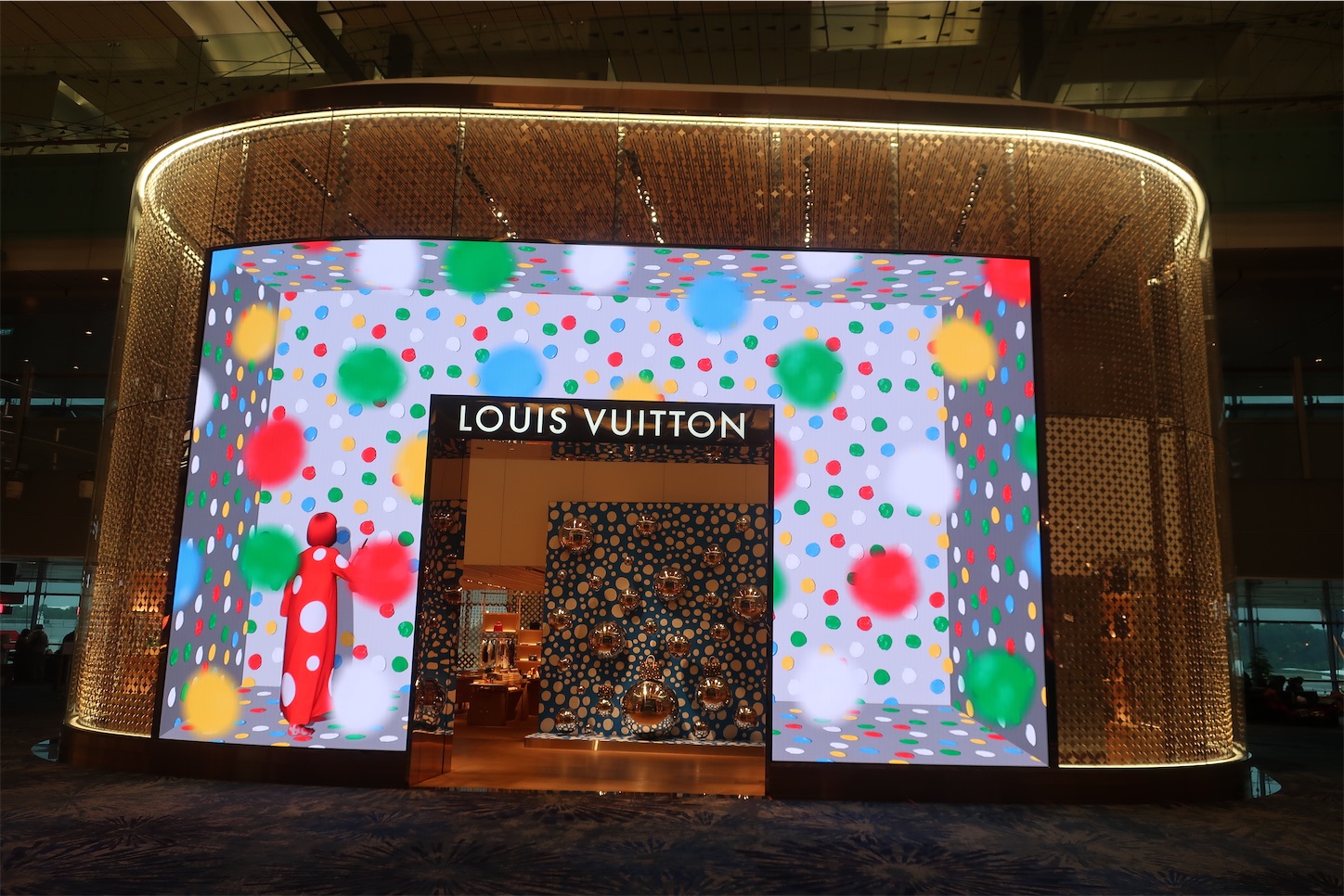 日本でも人気なSQ初体験！ シンガポール航空 シンガポール - ホーチミンシティ SQ178 エコノミークラス 搭乗記 - 航空三昧