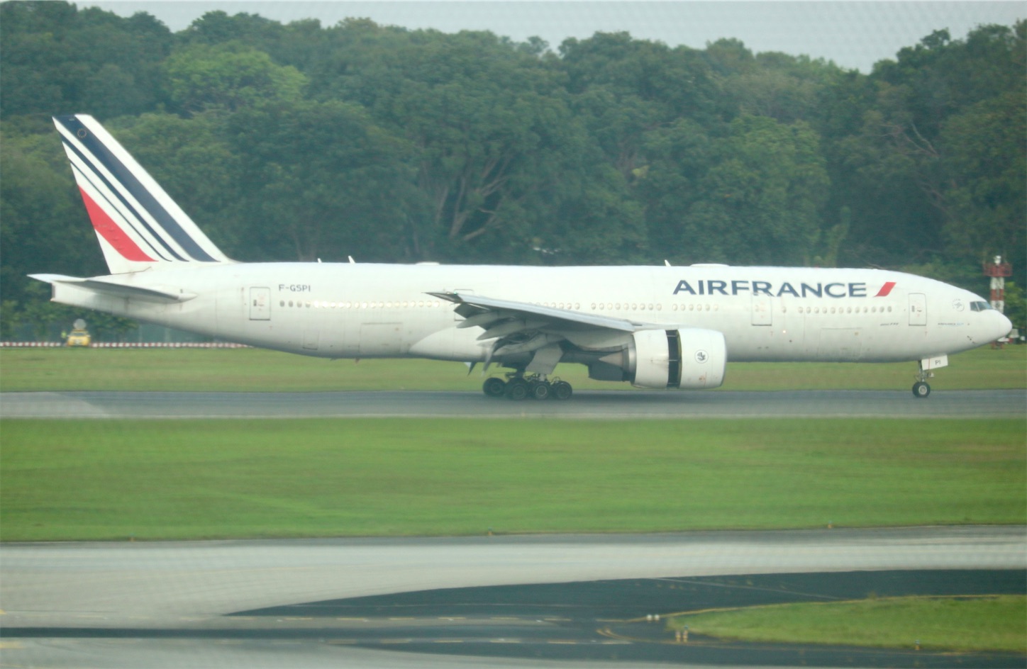 日本でも人気なSQ初体験！ シンガポール航空 シンガポール - ホーチミンシティ SQ178 エコノミークラス 搭乗記 - 航空三昧