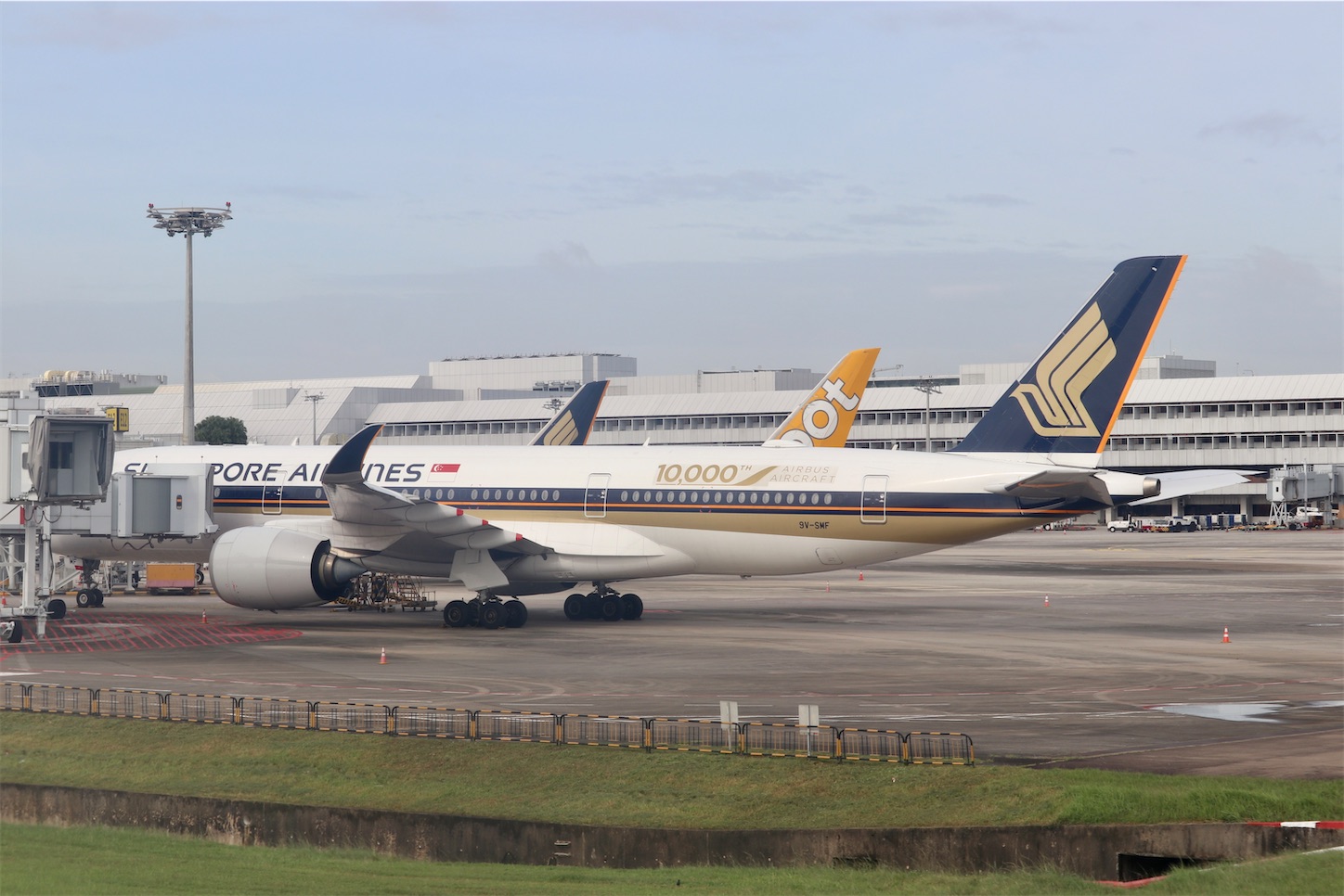 日本でも人気なSQ初体験！ シンガポール航空 シンガポール - ホーチミンシティ SQ178 エコノミークラス 搭乗記 - 航空三昧