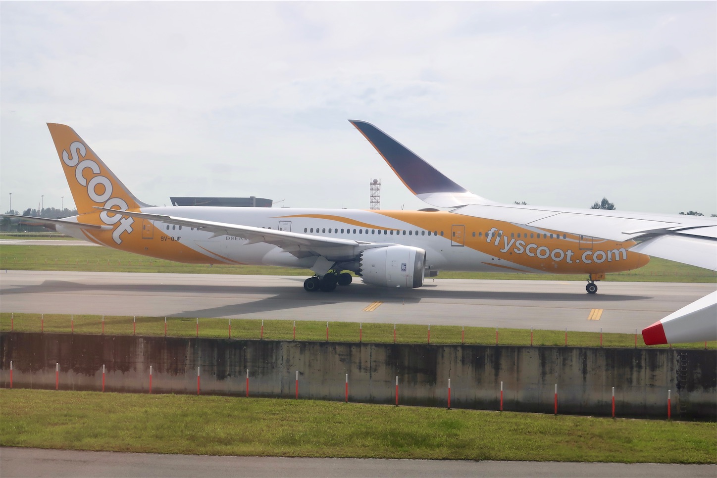 日本でも人気なSQ初体験！ シンガポール航空 シンガポール - ホーチミンシティ SQ178 エコノミークラス 搭乗記 - 航空三昧