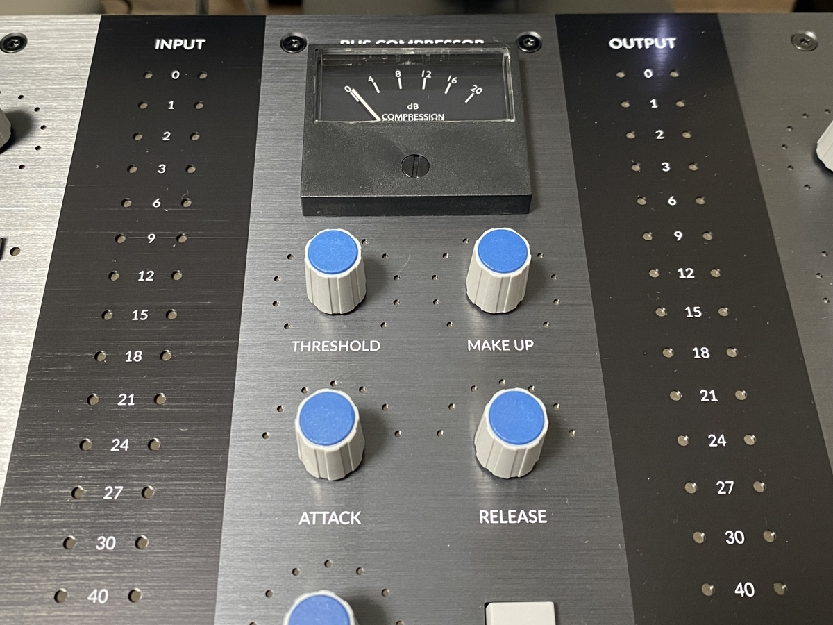 Solid State Logic UF8とUC1の電源問題 - FairWind-Weblog