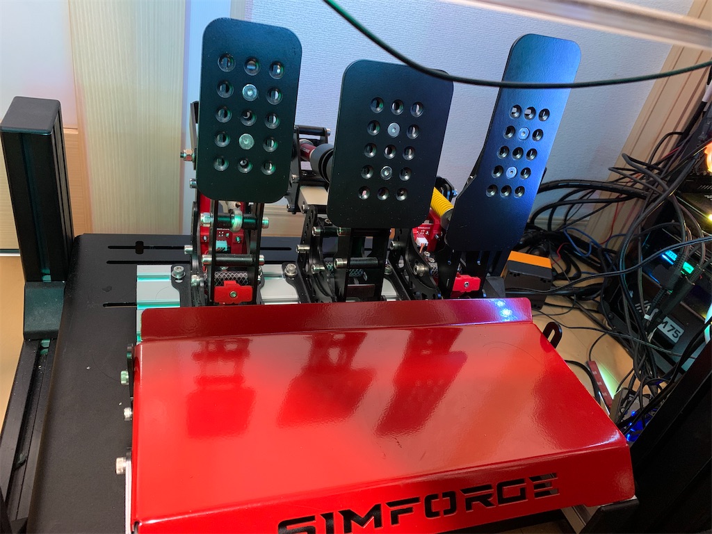 SimforgMark1ペダル "新型V5 Electronic board"と新ソフトウェア"Simforge Pedal FX"でキャリブレーションもコントロールも思いのままに ️詳細を ...