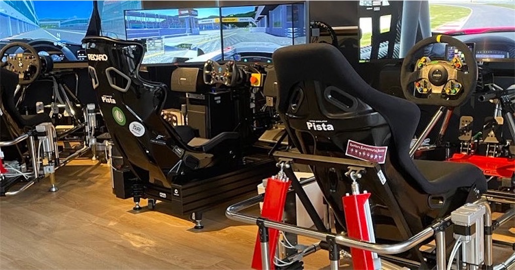 『Pista Racing Simulator』さんでオフ会しました🙌🏻💕 - GenesisPlanA’s diary（ジェネシスプランA ...