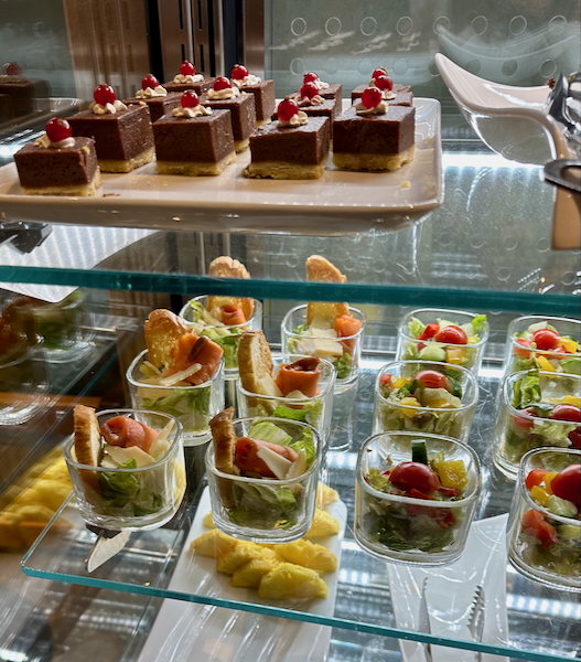 モルディブのヴェラナ国際空港のVIPラウンジ＠The Maamahi Executive Lounge - 香港極妻日記